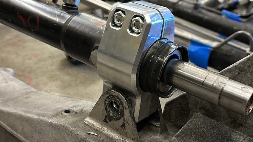 PSM C5 & C6 steering rack solid mount (Order in) – Racer Products